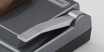 HK-2. Hawk-Matic Electric Cigarette Injector Machine